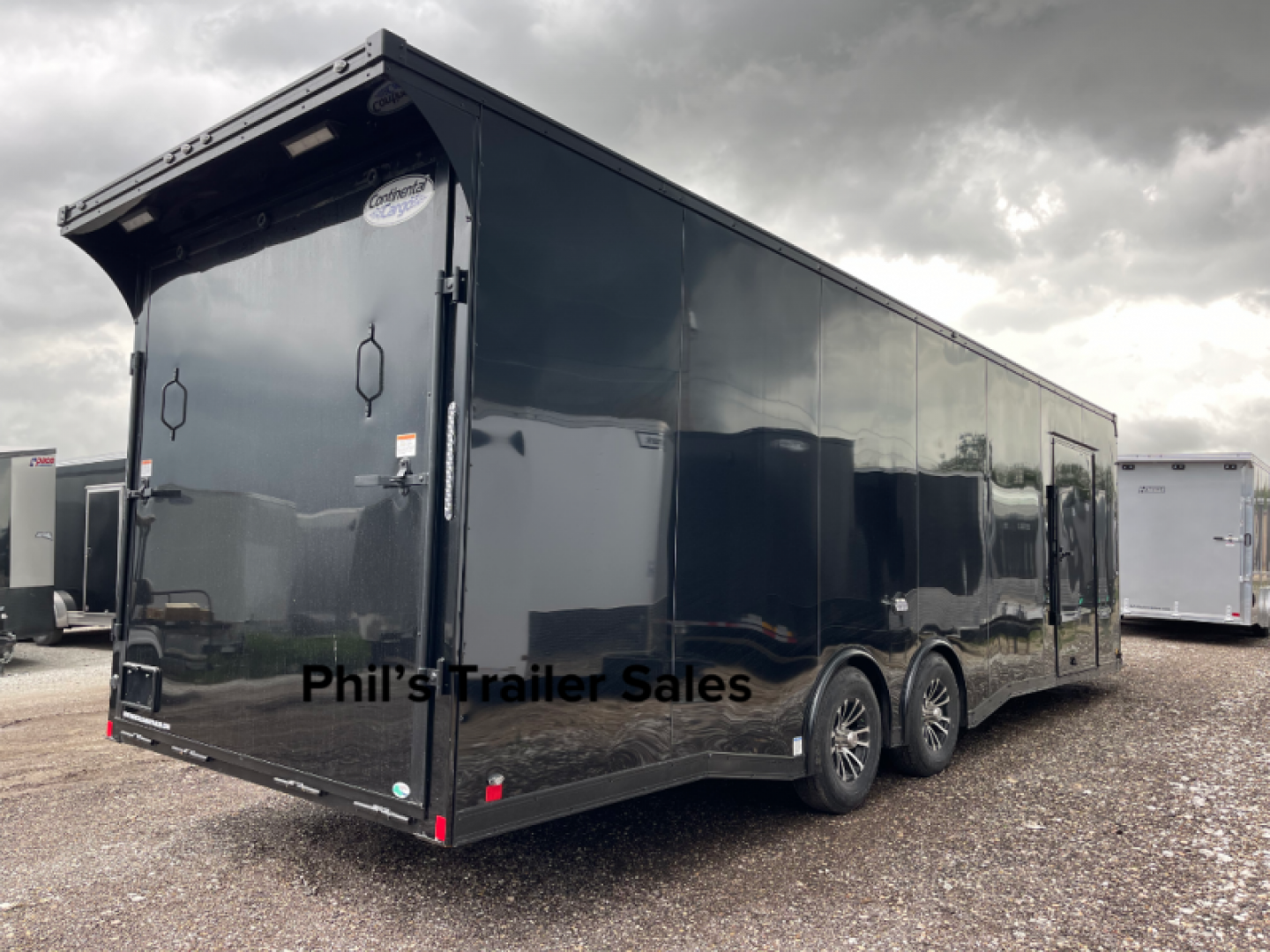 New CONTINENTAL CARGO 28' ENCLOSED TRAILER CARGO CAR HAULER Car ...