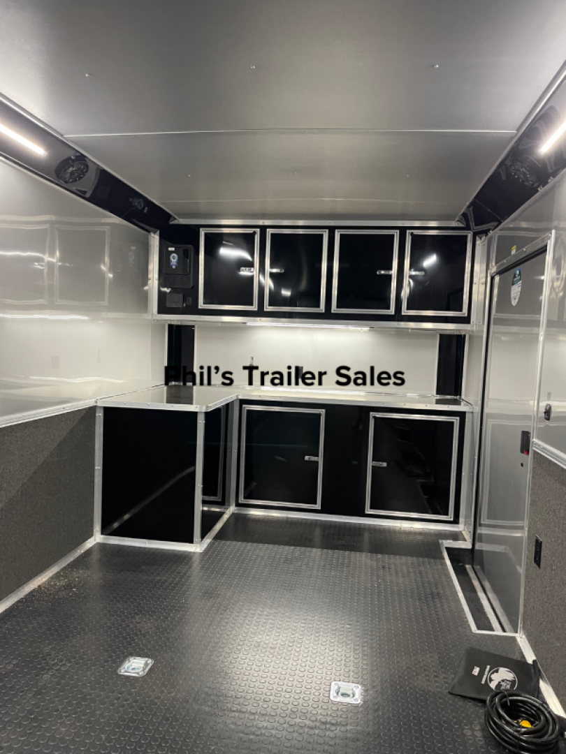 New CONTINENTAL CARGO 28' ENCLOSED RACE TRAILER UTV MOTORCYCLE TRAILER ...