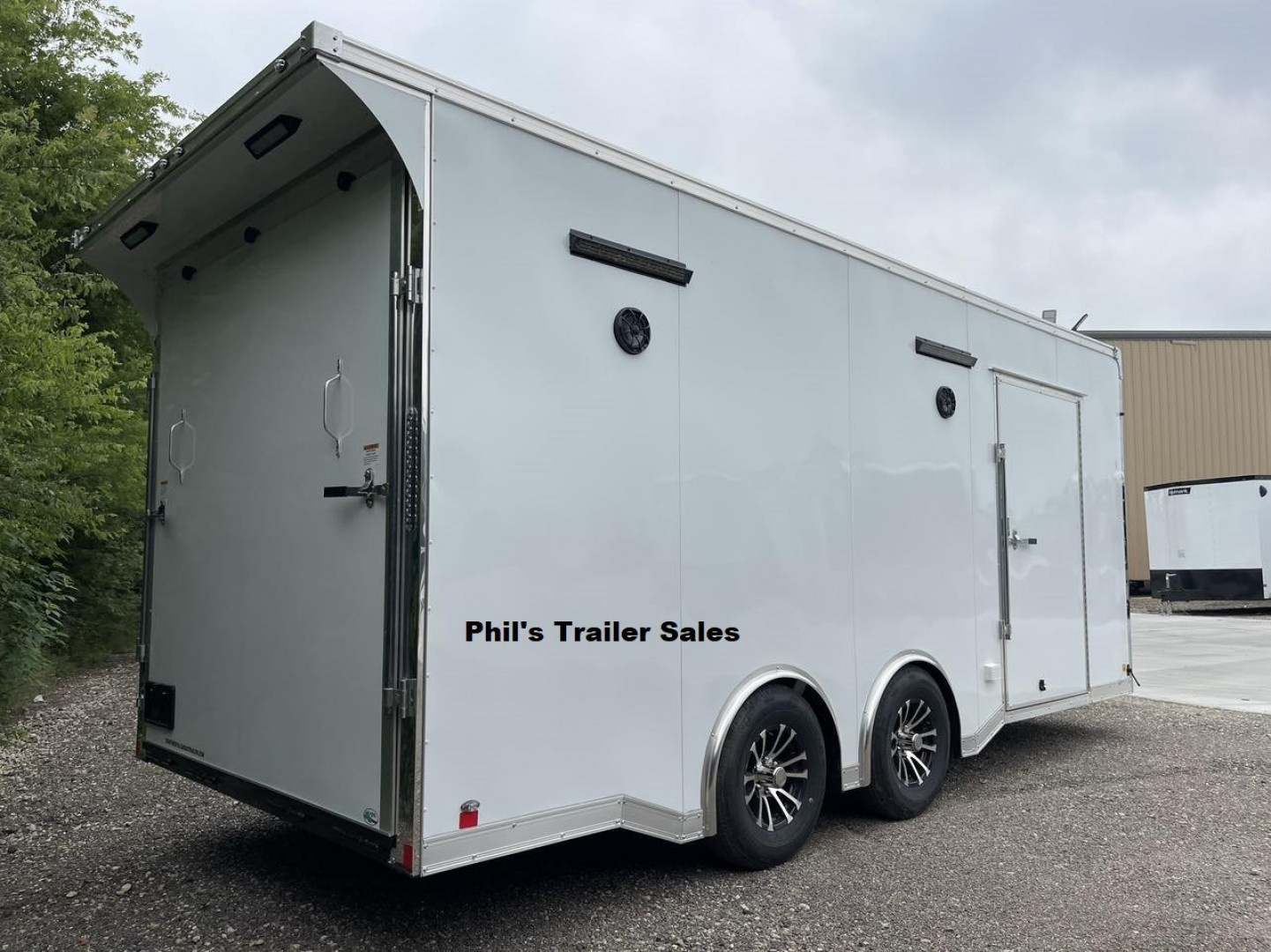 New CONTINENTAL CARGO Enclosed trailer 85X24 ENCLOSED CAR RACE TRAILER ...