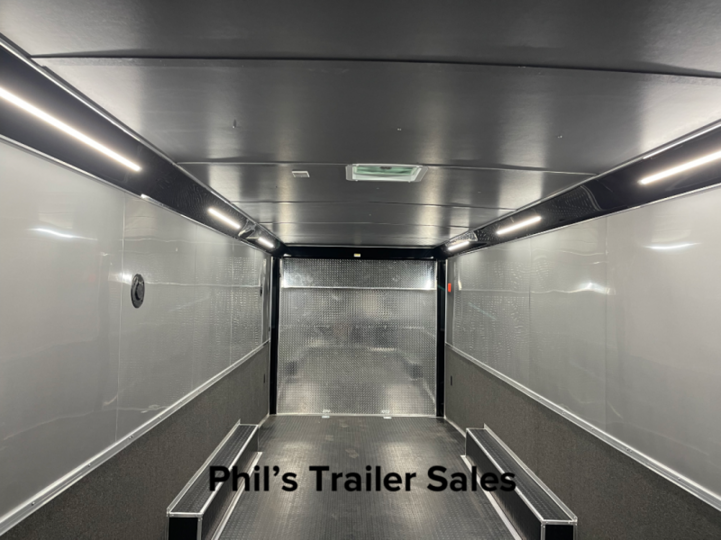 New CONTINENTAL CARGO 28' ENCLOSED TRAILER RACE TRAILER CAR HAULER Car ...