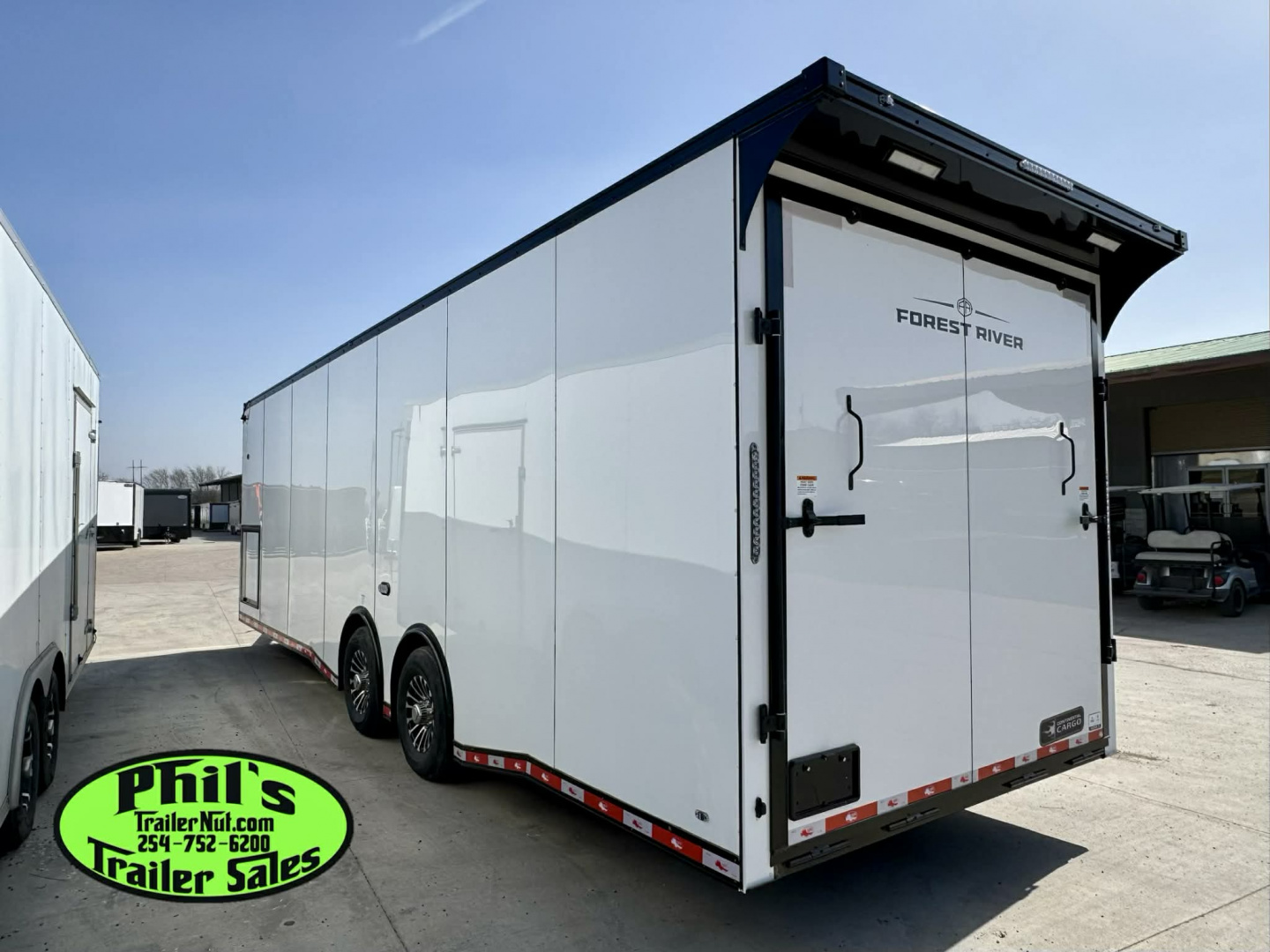 New CONTINENTAL CARGO 28' ENCLOSED TRAILER RACE TRAILER CAR HAULER Car ...