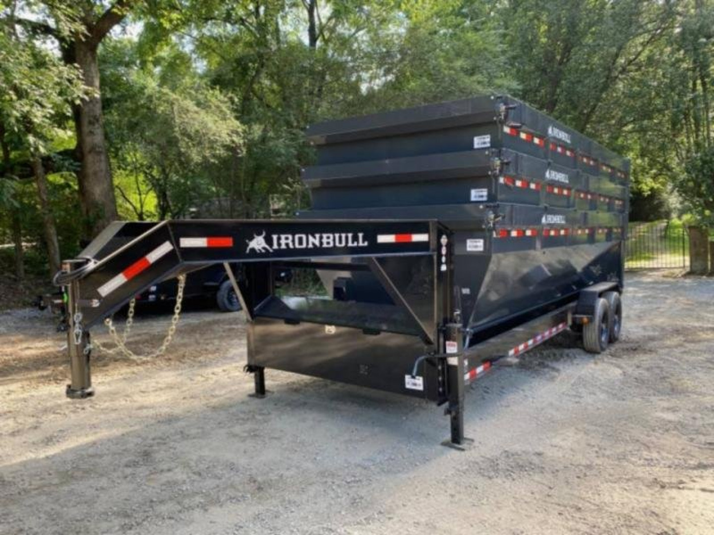 New 2025 IRON BULL 20' ROLL OFF DUMP TRAILERS WITH 3 BINS Dump Trailer ...
