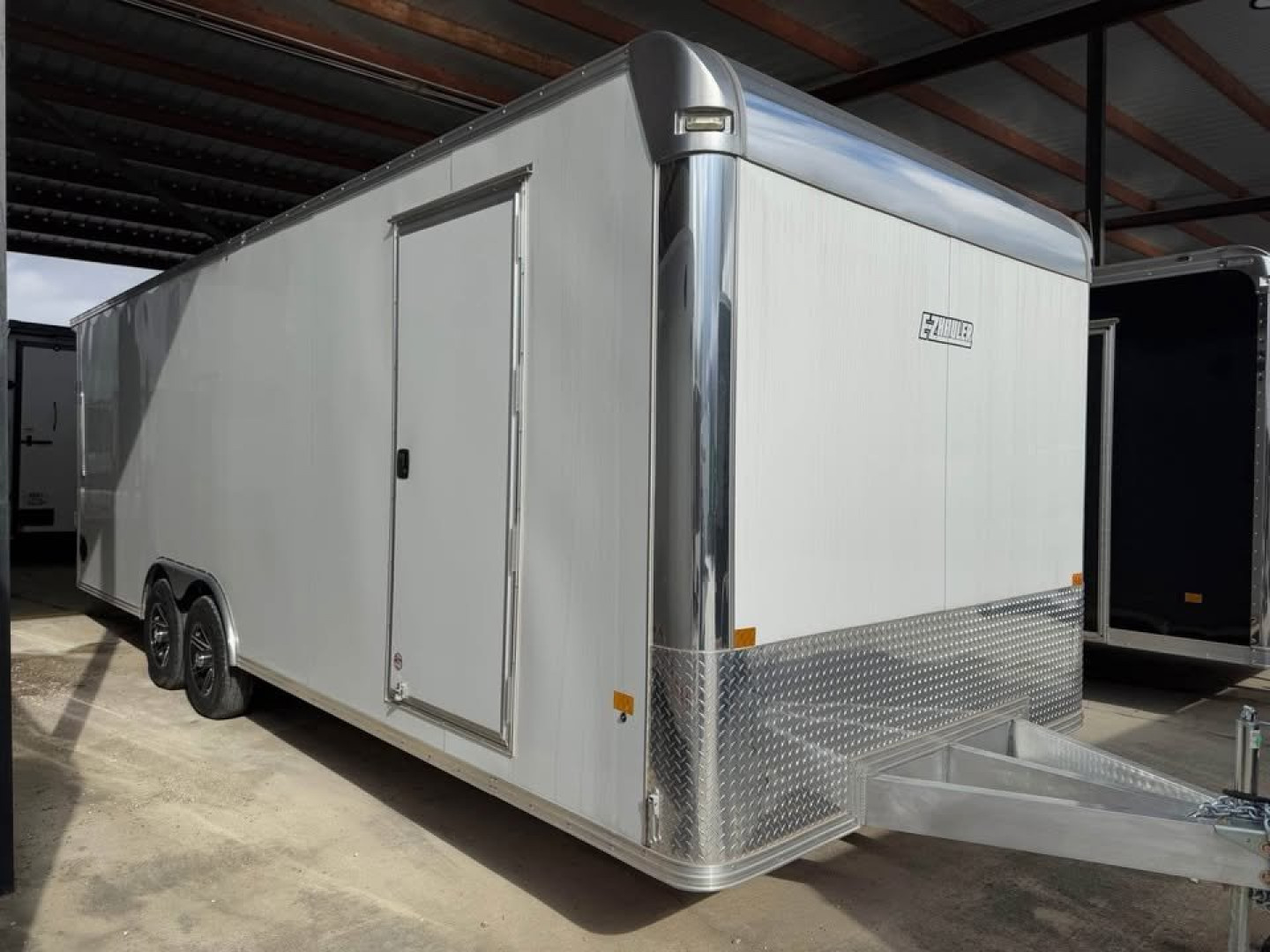 New RED TAG SALE! 2024 E-Z Hauler NEW 85X24 ALL ALUMINUM ENCLOSED ...