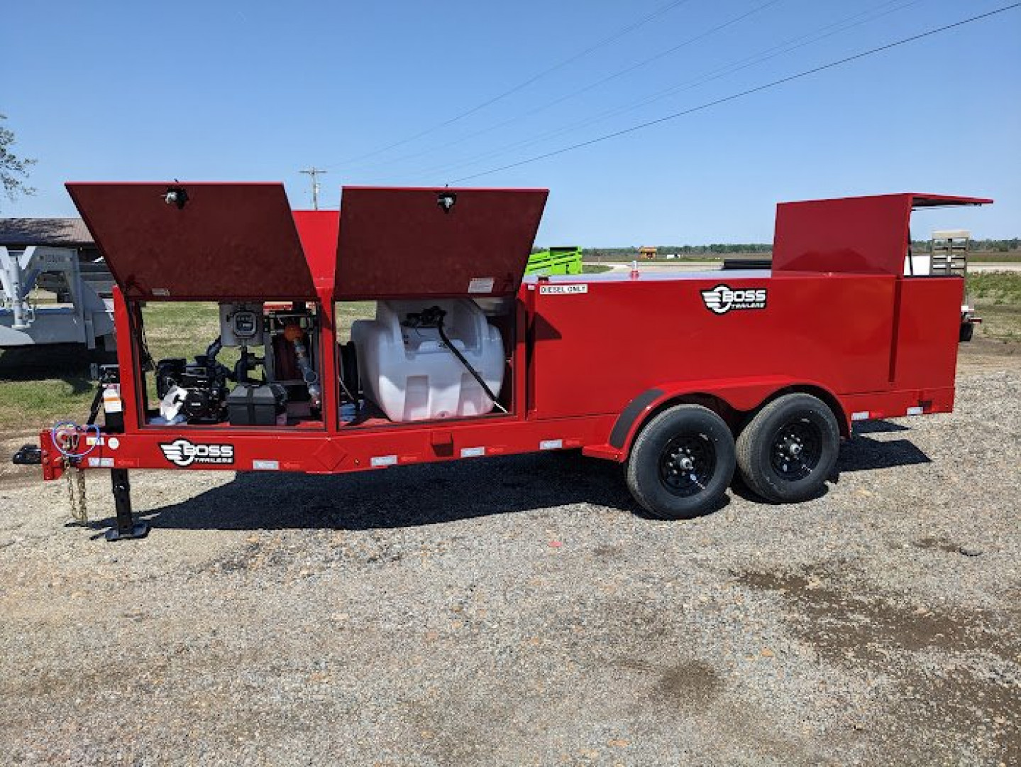 New 2025 Boss Trailers 990 Fuel Trailer