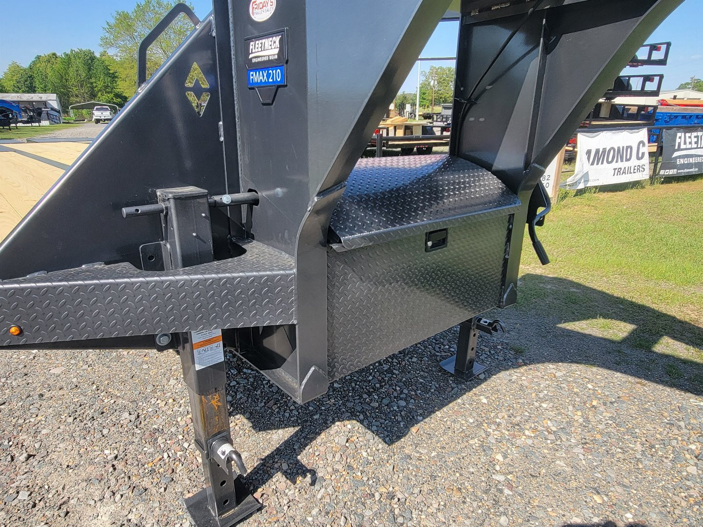 New 2025 Diamond C Trailers FMAX210 32' x 102 with Max Ramps for sale ...