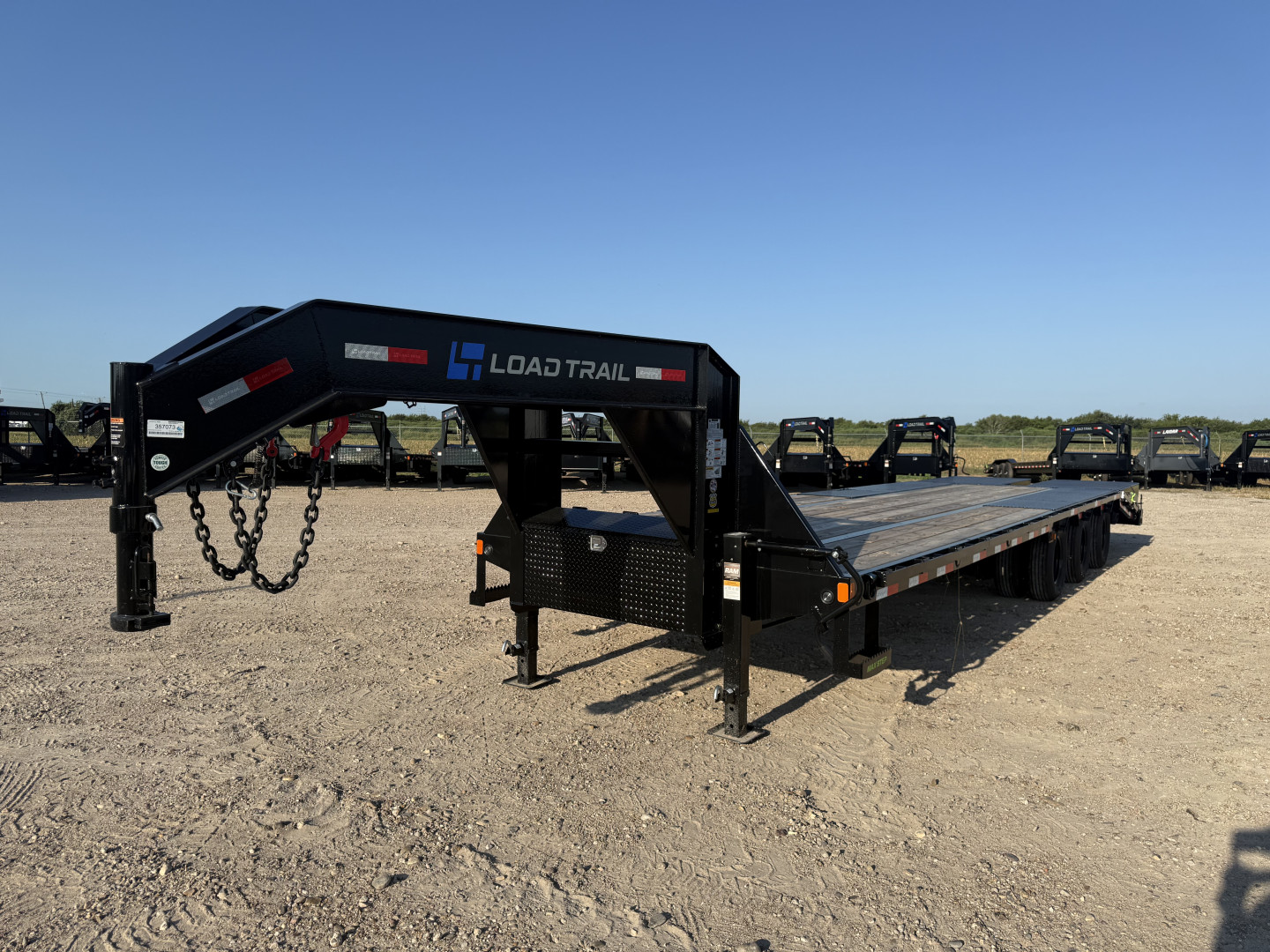 New 2025 Load Trail 32' Gooseneck Max Ramps 3-10K 30K GVW Flatbed Trailer