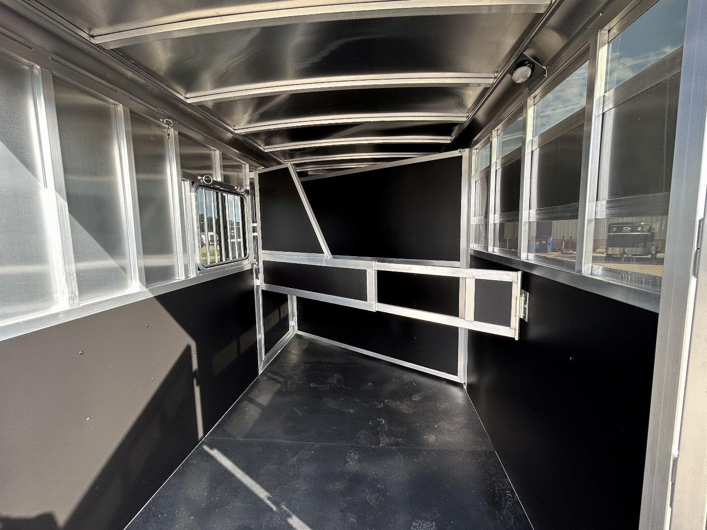 New 2025 Shadow Trailers 2 Horse Slant Load Bumper Pull Horse Trailer