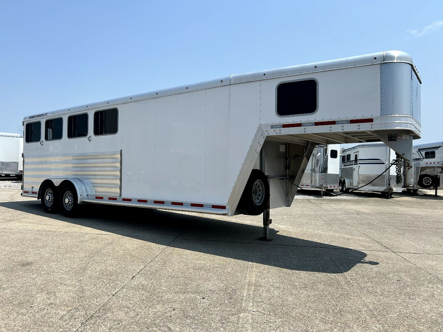 Used 2019 Featherlite Trailers 4 Horse Slant Load Horse Trailer