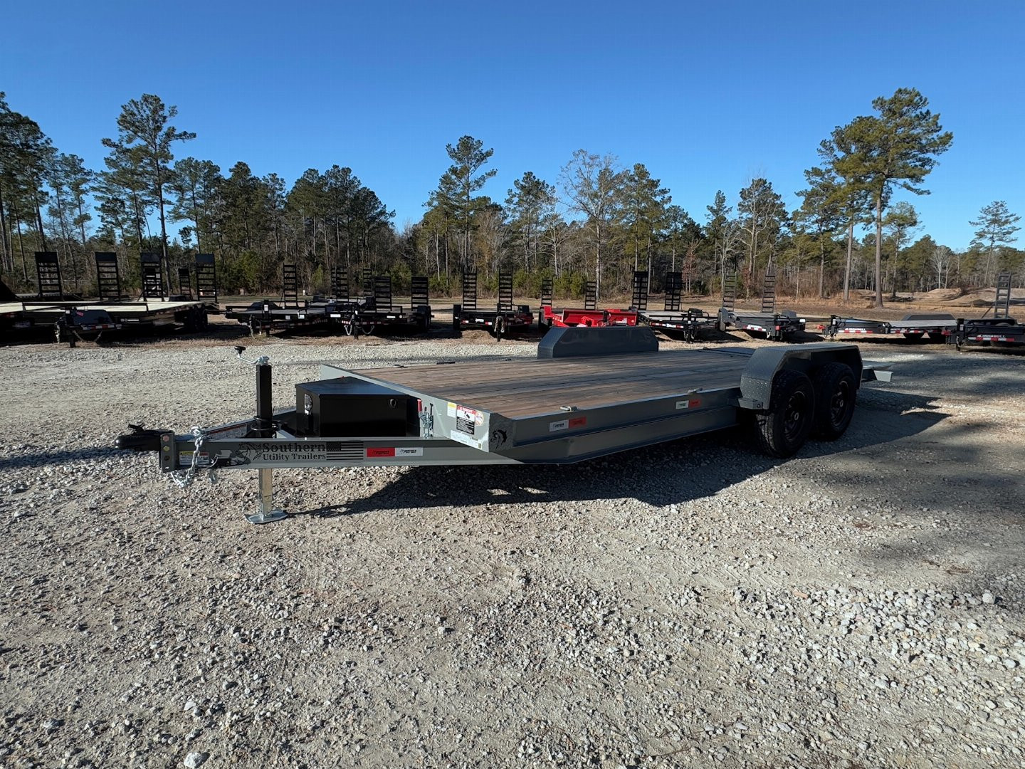 New 2024 Southern Utility 7x20 10K Power Tilt Trailer