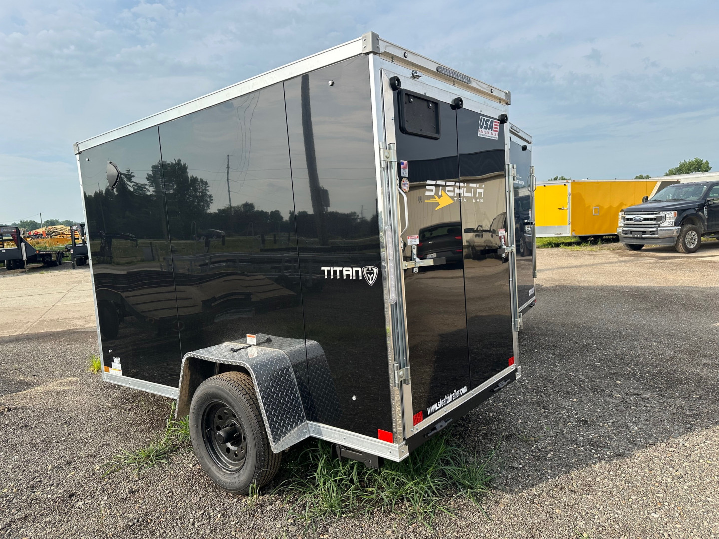 New 2025 STEALTH TRAILERS Titan 5X10 V-Nose Cargo / Enclosed Trailer w ...