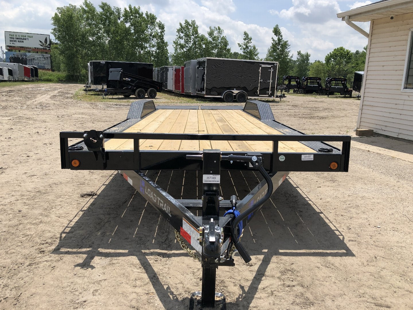 New 2025 Load Trail 22X102 W/ DRIVE OVER FENDERS Equipment Trailer