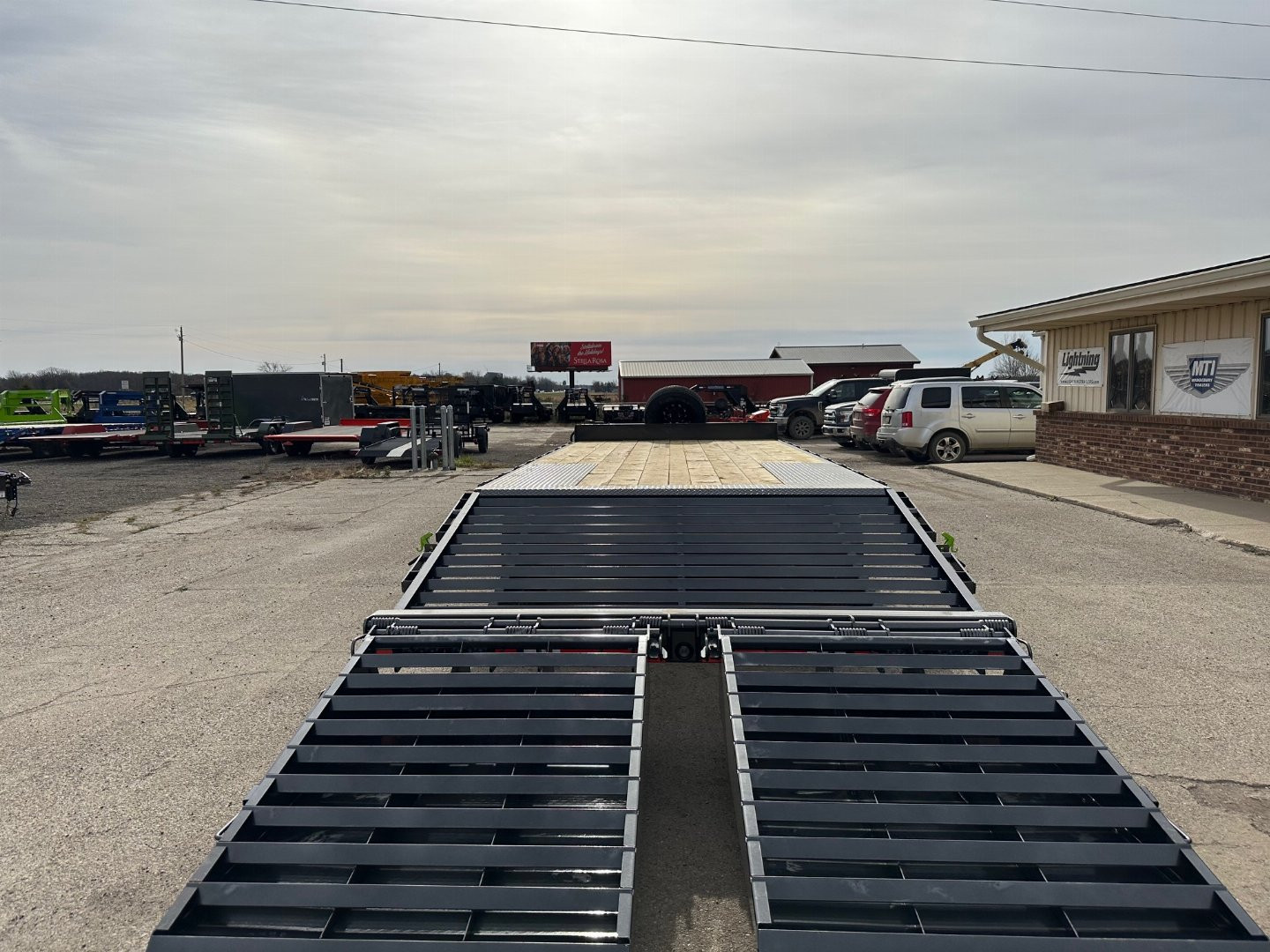 New 2025 LOAD TRAIL 102x25 14K Tag w/Max Ramps Equipment Trailer for ...