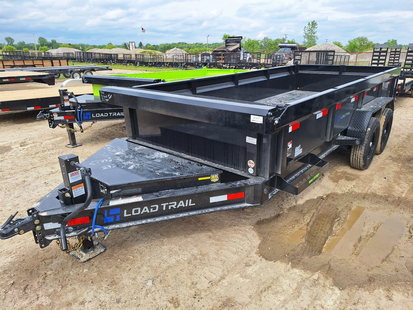 New 2025 Load Trail 83x16' Dump Trailer W/ Max Package