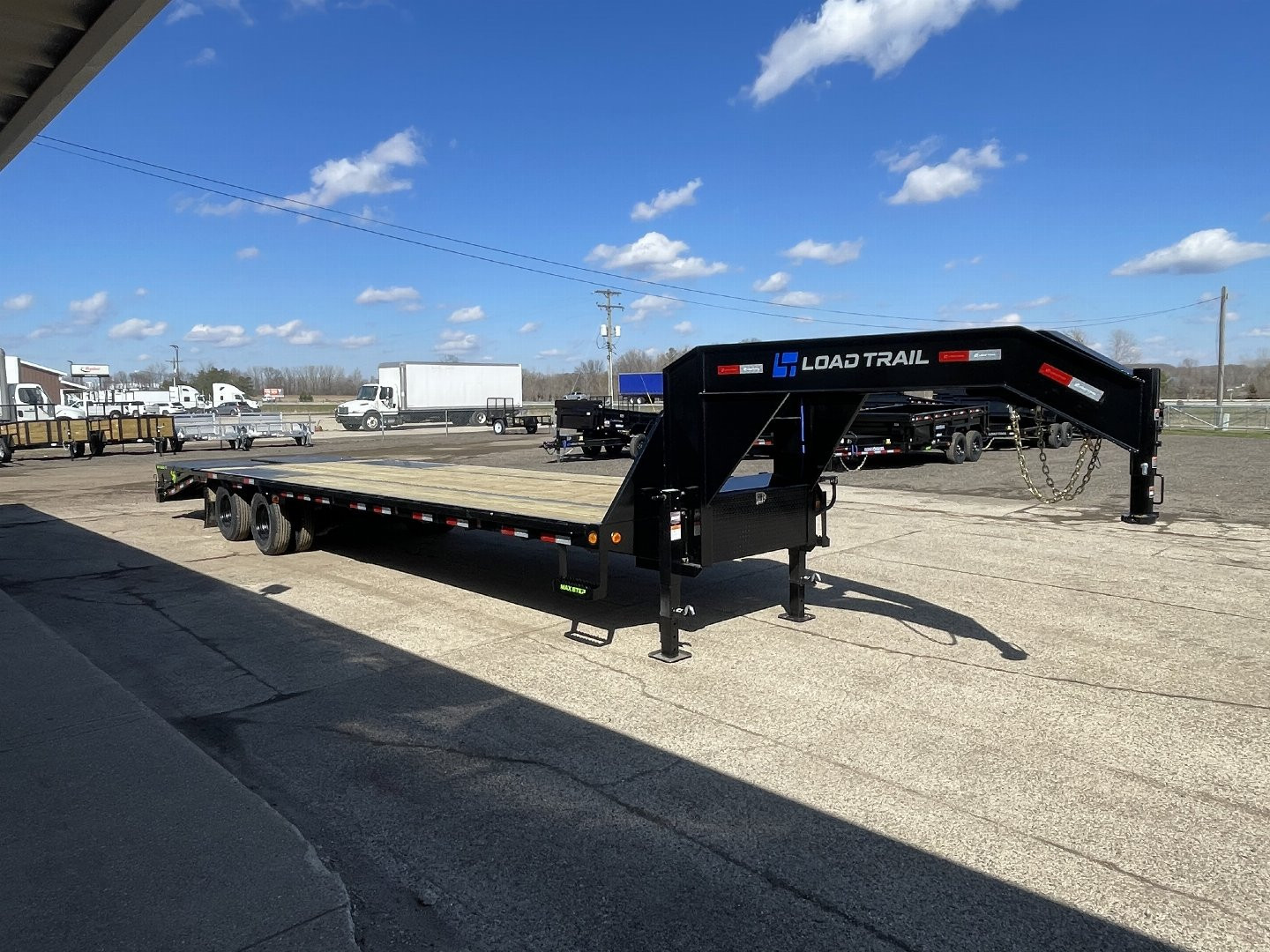 New 2025 Load Trail 102x32 26k w/Max Ramps Gooseneck Bodies
