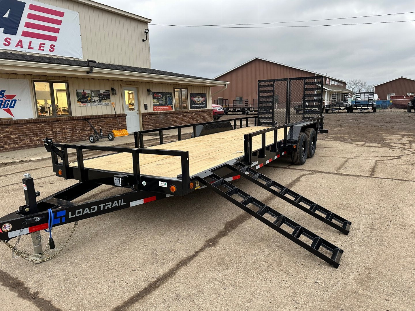 New 2025 LOAD TRAIL 83"X24' 10k Split Gate Landscape Trailer w/ Side ...