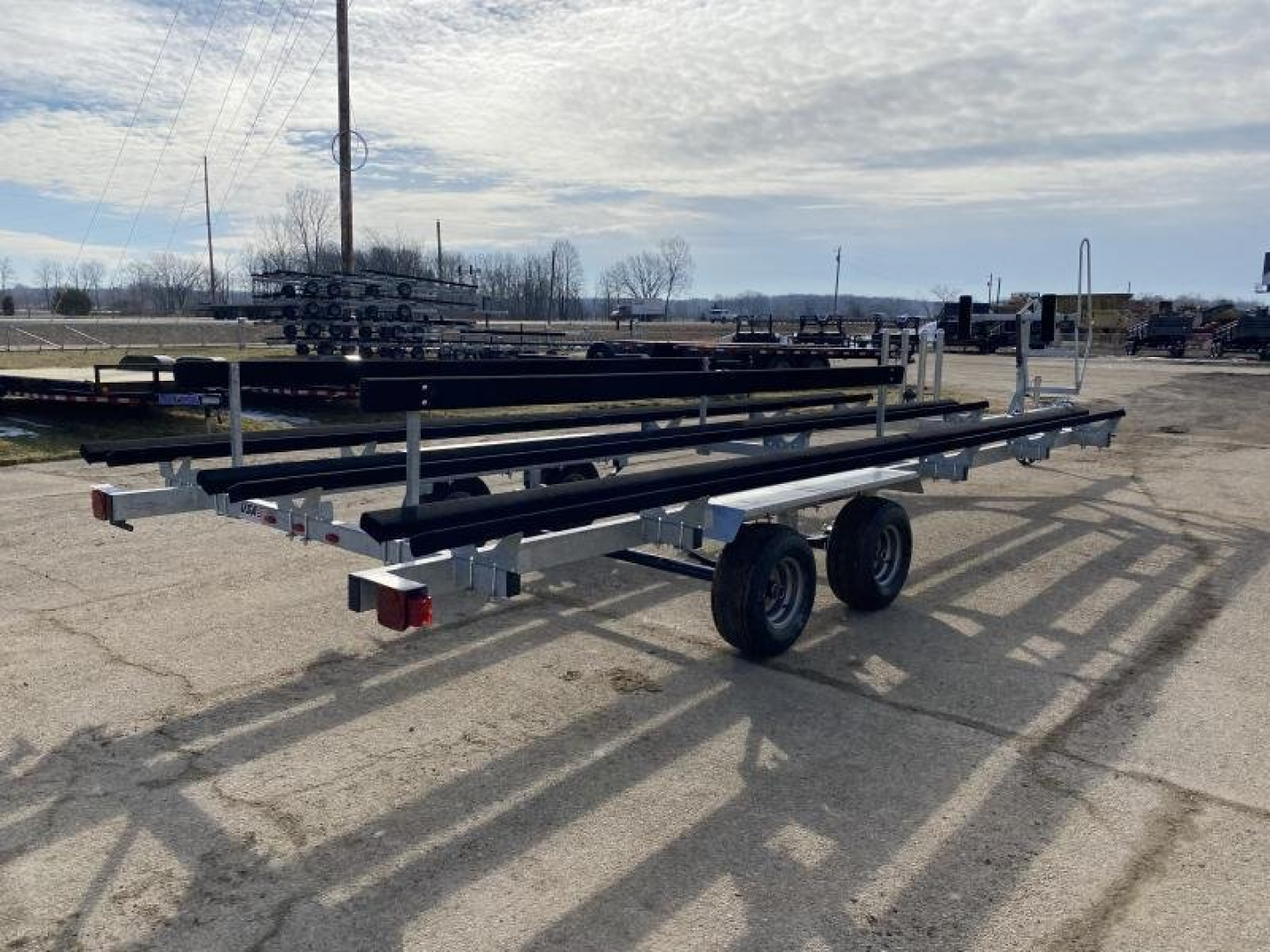 New 2023 Genesis Trailers 20ft Bunk Style Tri-Toon Tandem Axle w/Brakes ...