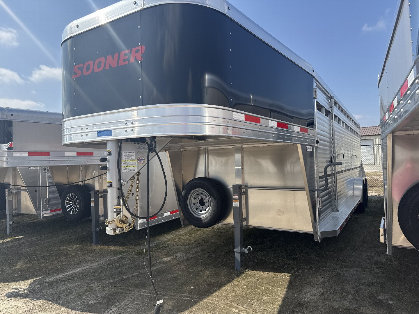 New 2025 SOONER TRAILER