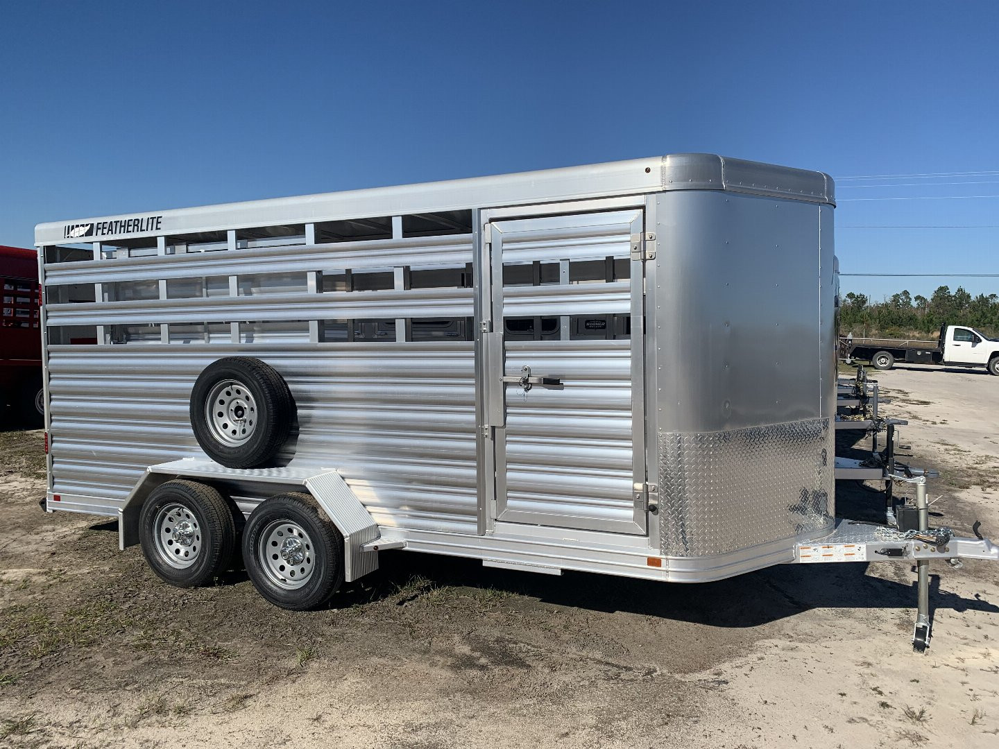 New 2024 Featherlite 8107 Stock / Stock Combo Trailer