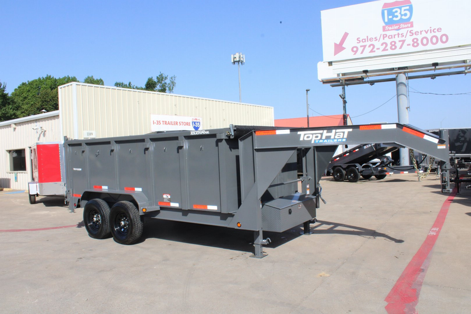New 2025 Top Hat GNDPX 83x14 Dump Trailer