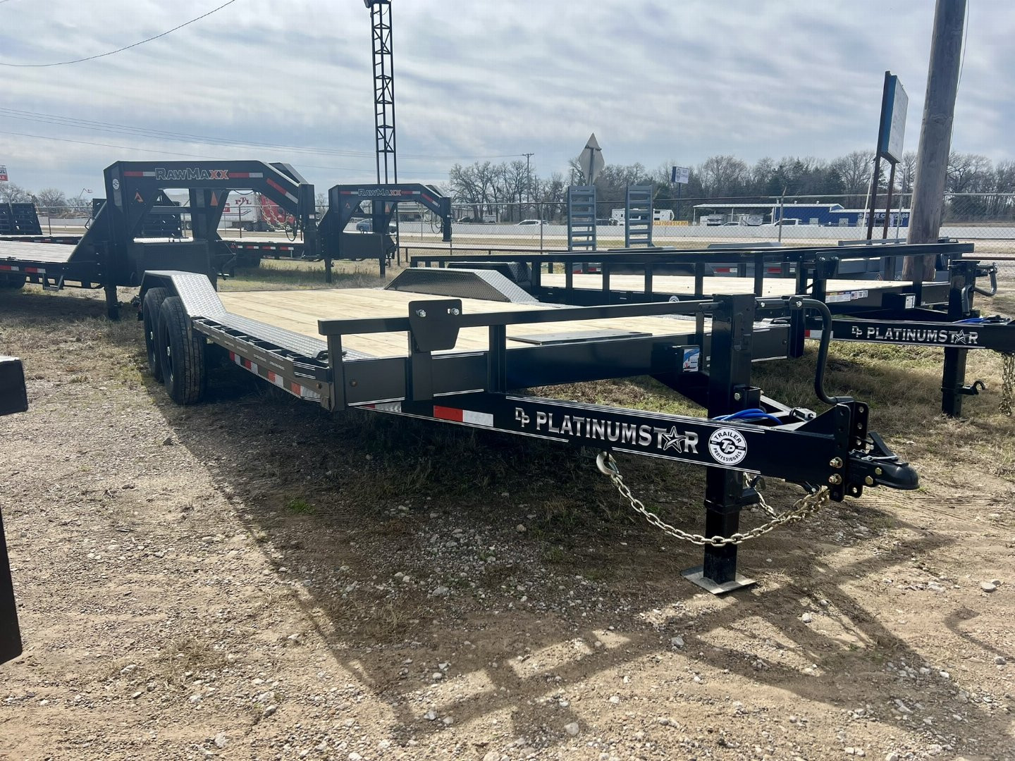 New 2025 DP Platinum Star 20' Hauler Equipment Trailer