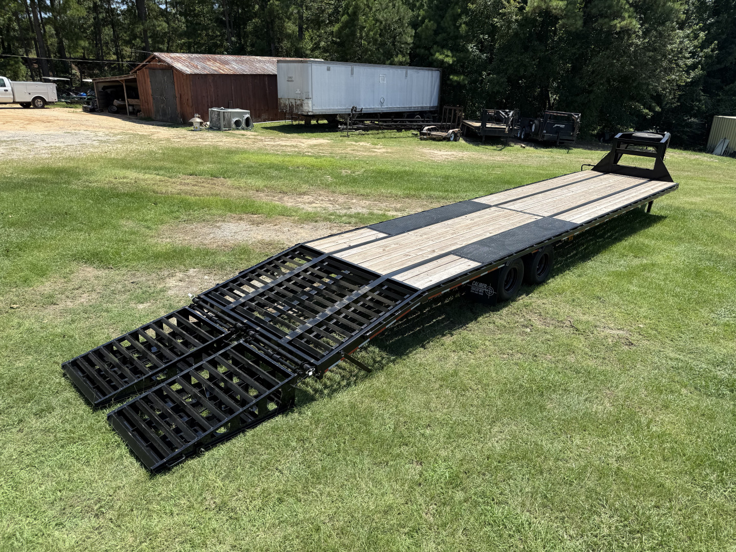 New 2025 Caliber Trailer Mfg 8.5x40DO20KGN Equipment Trailer