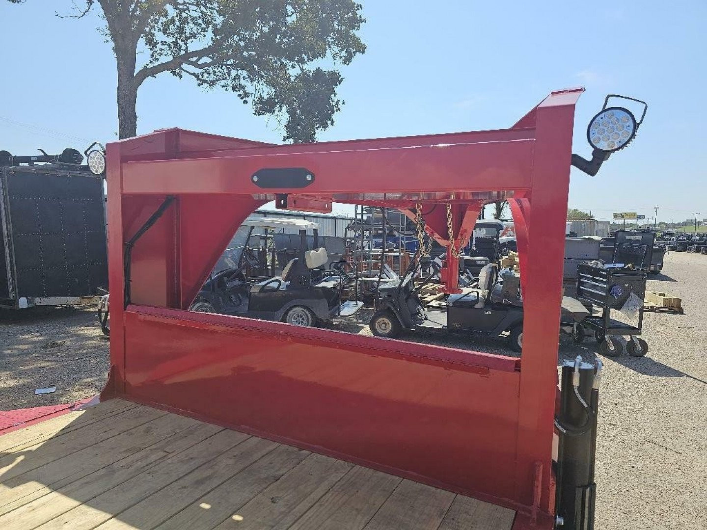 New 2024 DIAMOND C LPX210 GN 20X82 MAX WIDE PACKAGE for sale in Waco, TX