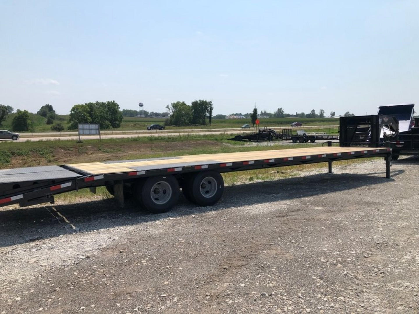 New 2025 H&H Trailers 102"x30'+5' 25.9k Heavy Duty Low Profile Dovetail ...