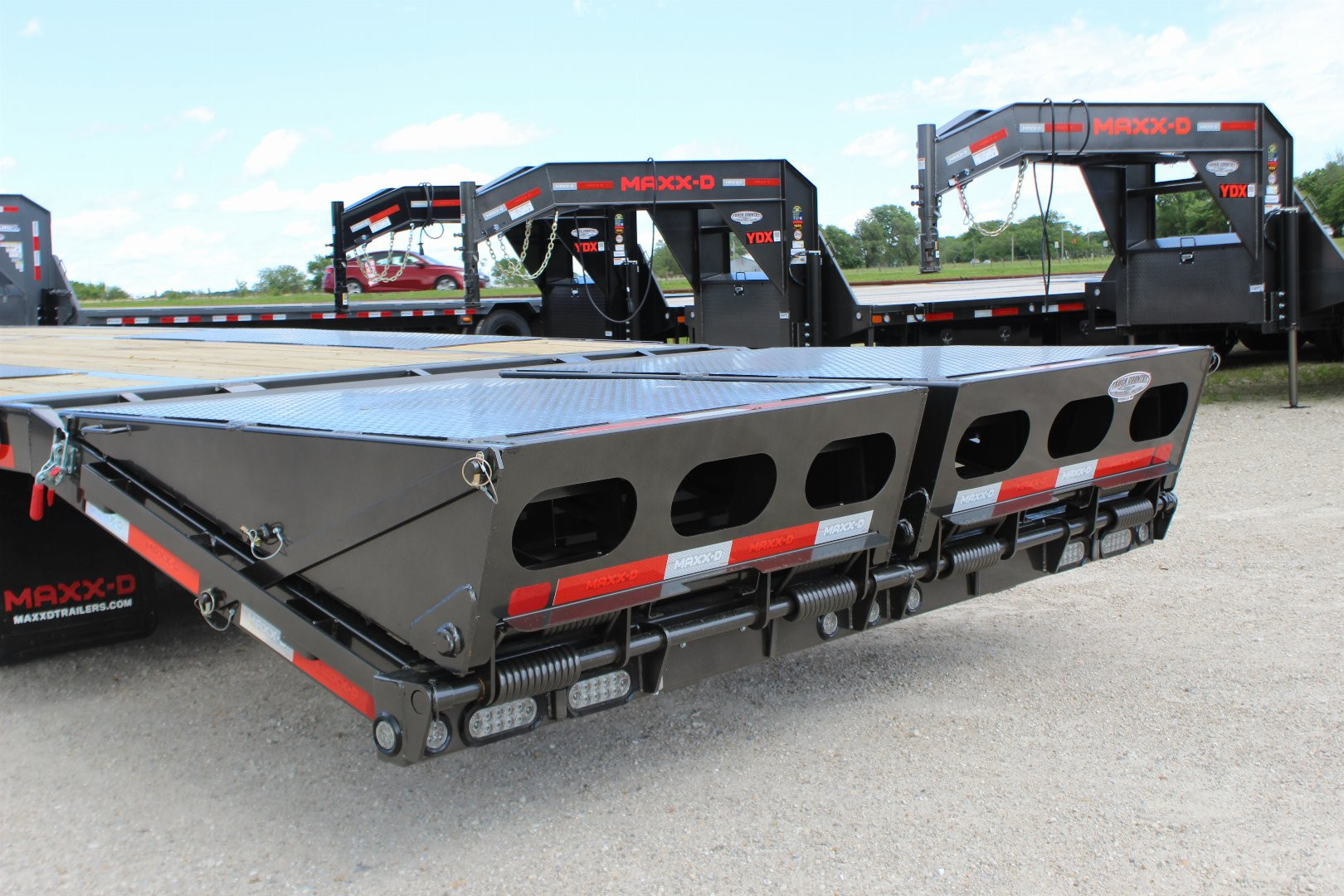New 2026 MAXX-D 32' LDX Gooseneck Flatbed Trailer