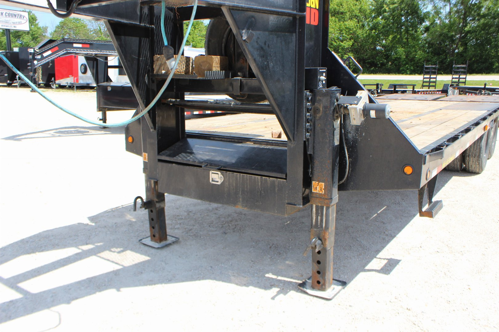 Used 2021 Big Tex 25' gooseneck Flatbed Trailer for sale in Versailles, MO