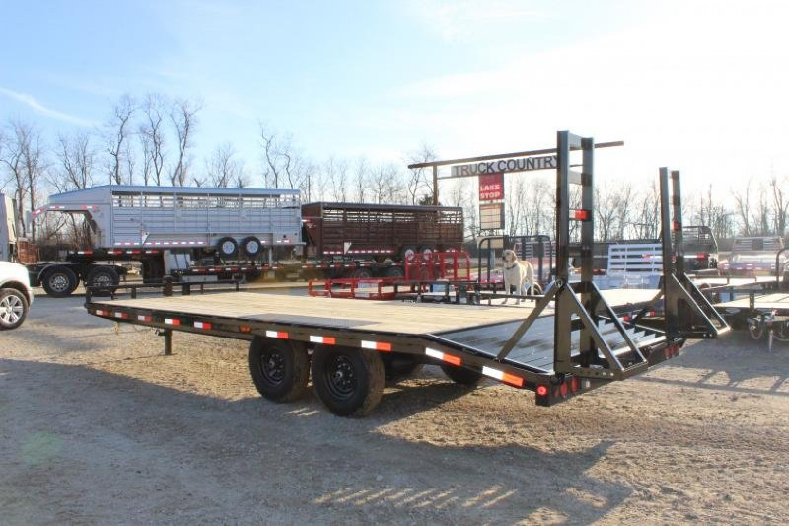 New 2023 PJ Trailers 102" x 22' F8 Deckover Trailer