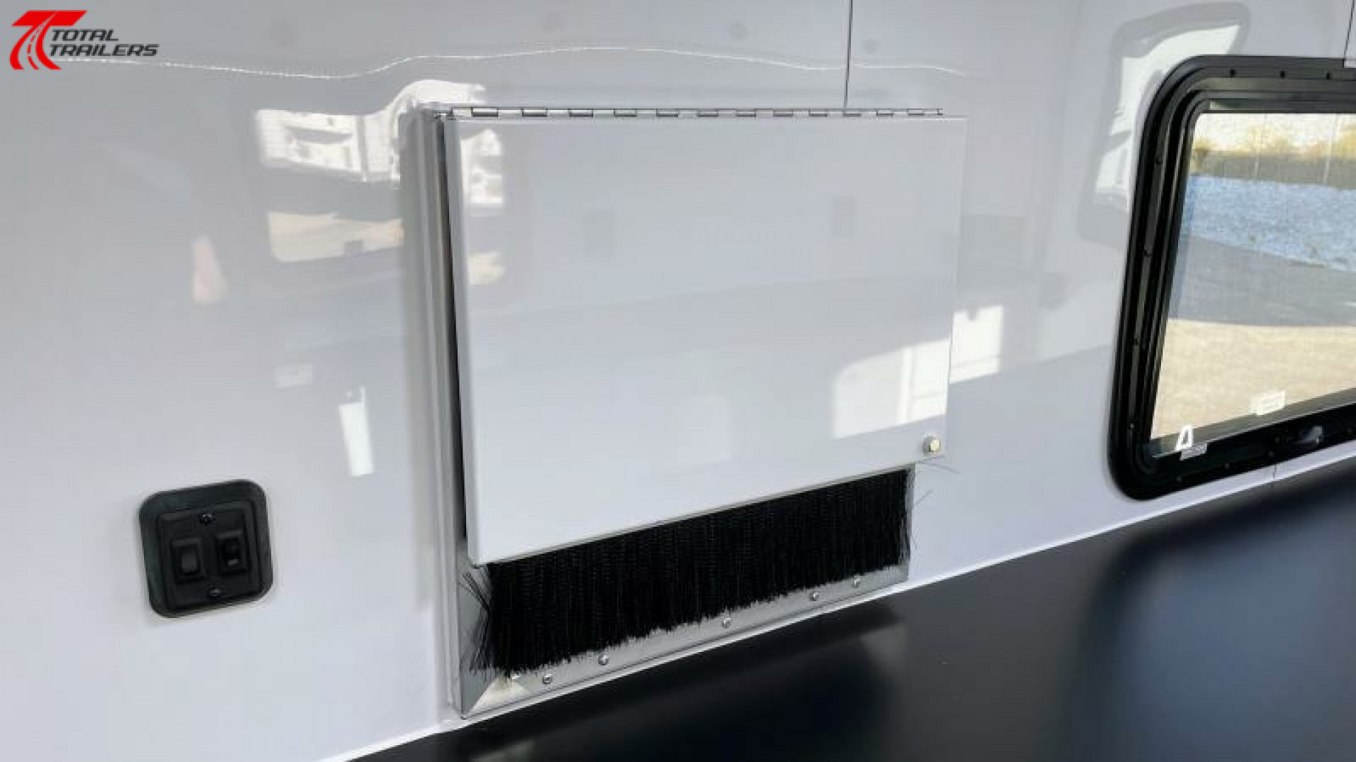 New ATC 7 X 12 Aluminum Fiber Optic Splicing Trailer Fiber Splicing