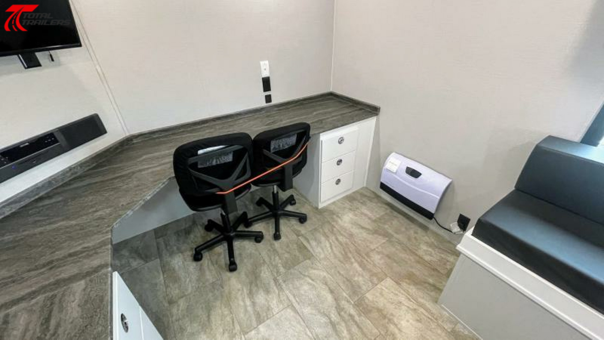 New 20' Jobsite Office Trailer w/ AC, Heat, Cabinets