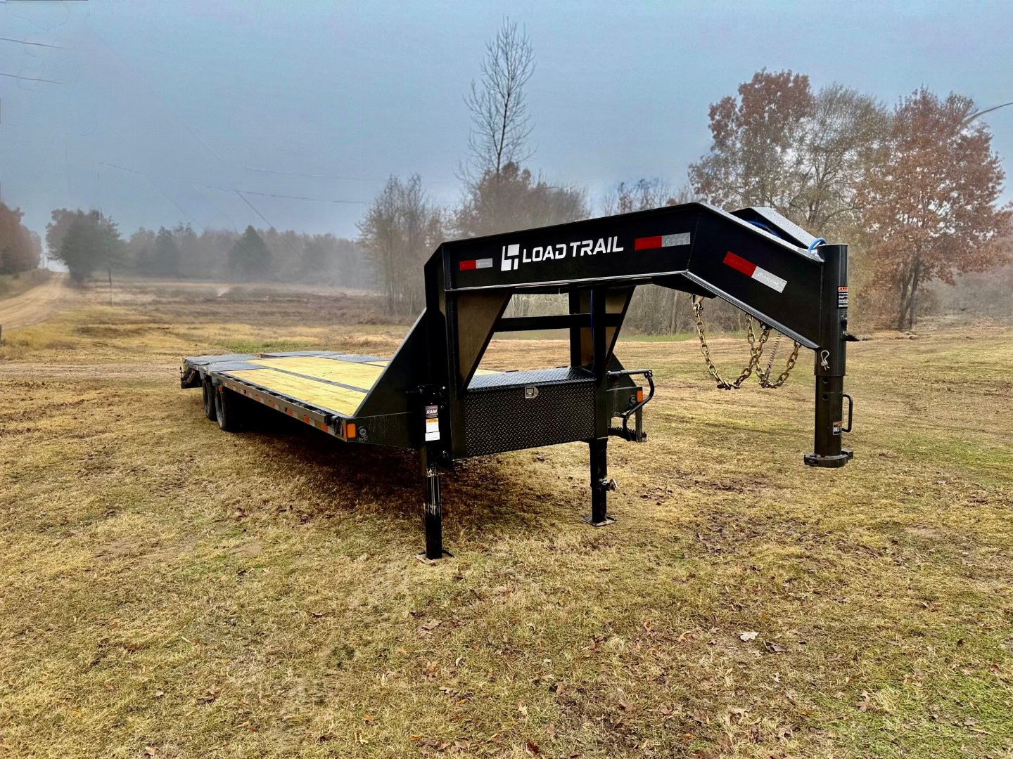 New 2025 Load Trail 32 Foot 24K Low-Pro Gooseneck