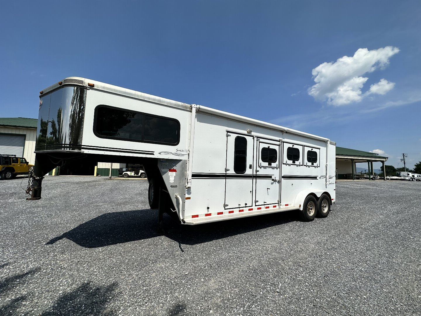 Used 2005 Sundowner Sunlite 727 Horse Trailer