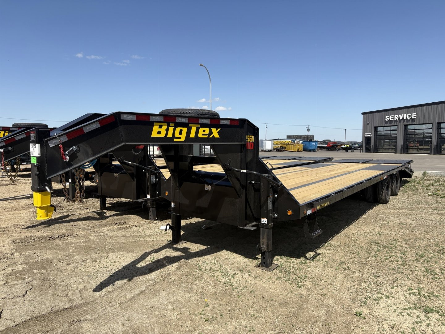New Big Tex 30' Tandem Dual Wheel 12K Axle Gooseneck Trailer - MEGA Ramps