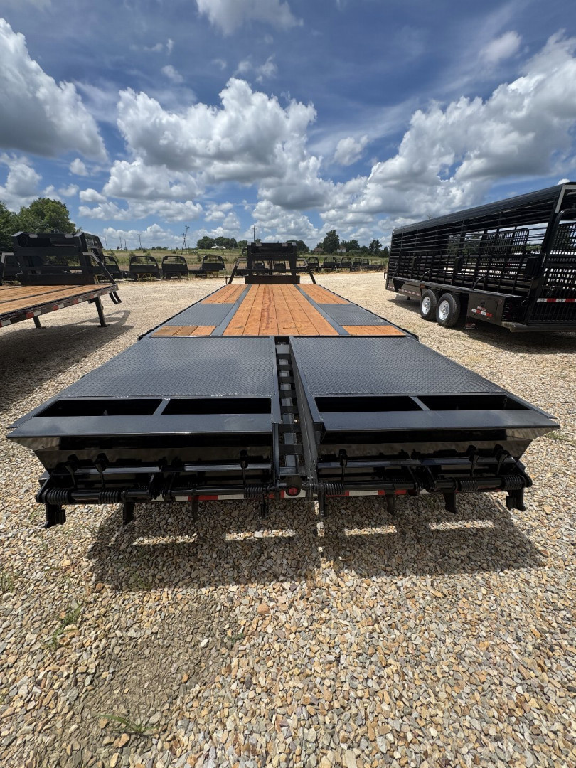 New 2026 Diamond T 102 in x 25 ft Dual Tandem, Maxx Ramps, Spare Tire ...