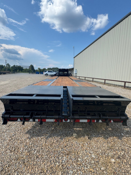 New 2026 Diamond T 102' x 36' Dual Tandem Flatdeck, GWVR 24k, Maxx ...