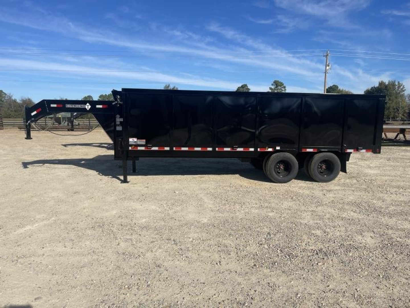 New 2025 Diamond T Trailers 102" x 20' Gooseneck Dual Tandem Dump ...