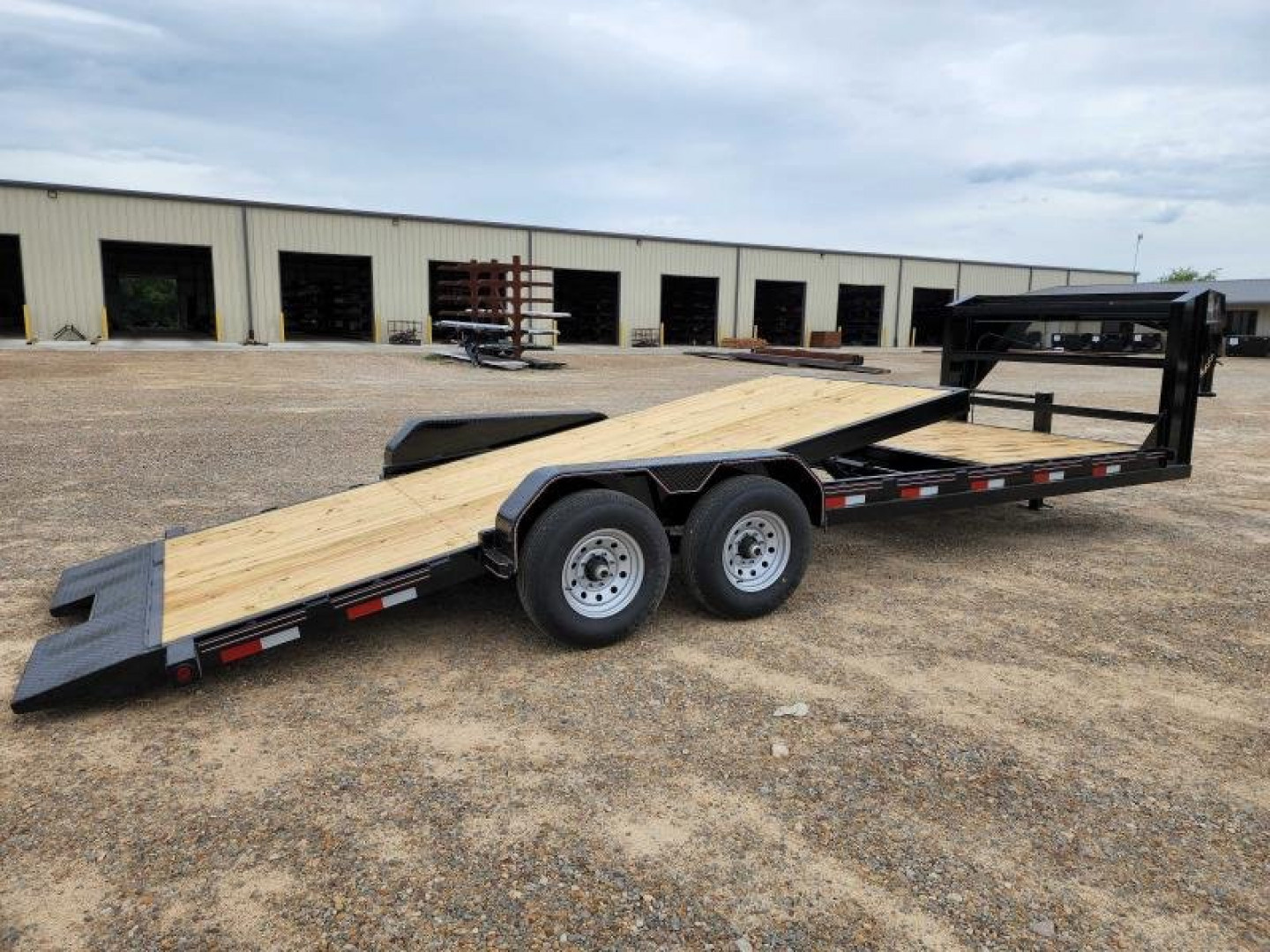 New 2023 Diamond T Trailers 83 in. X 22 ft. Skid Pro 1406 Tilt Deck ...