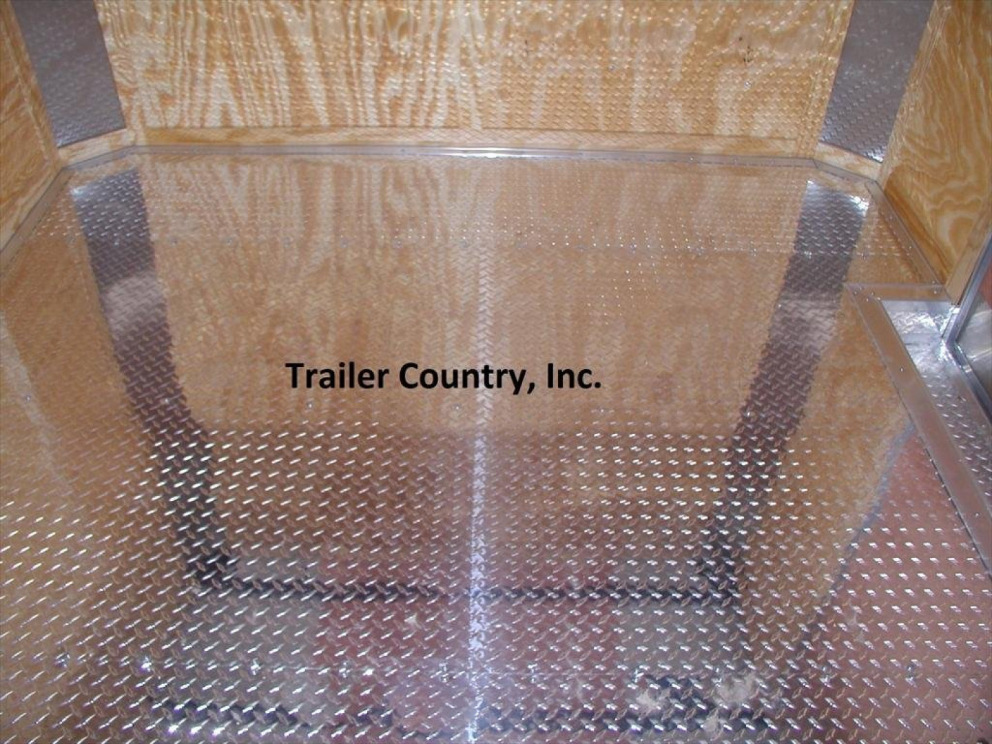 New Freedom Trailers Cargo / Enclosed Trailer - HYBRID TRAILER