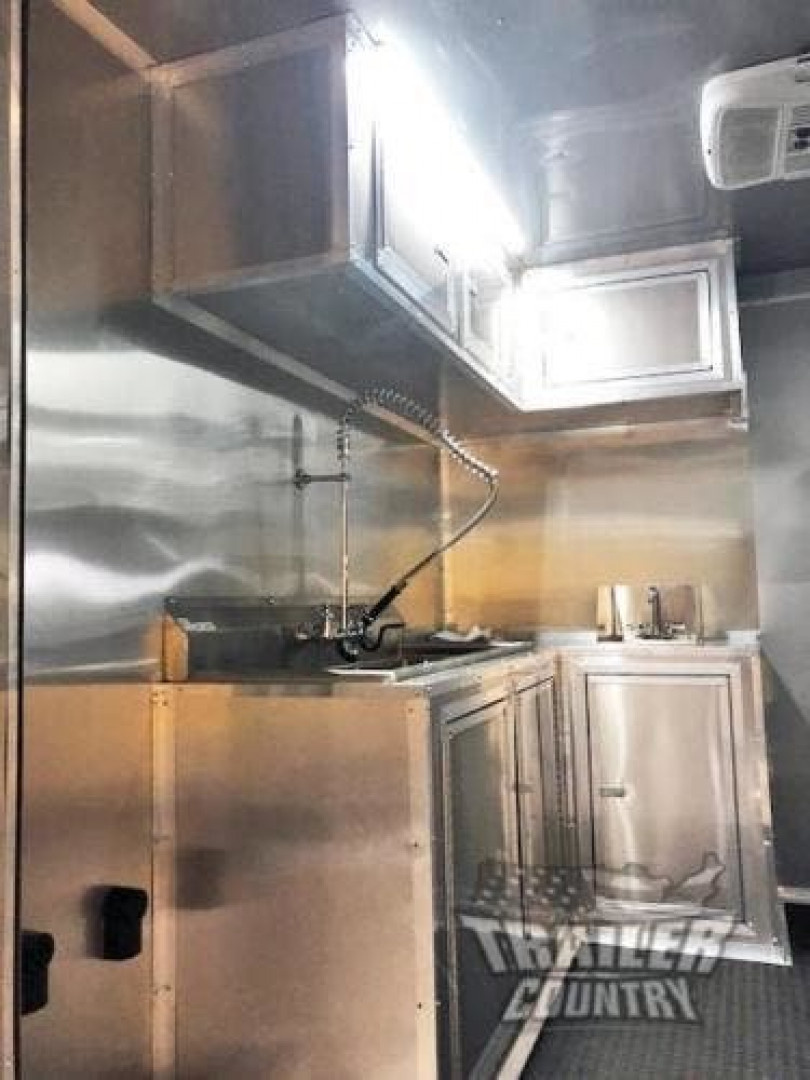 New 2026 NEW 8.5 X 32' V-nosed Enclosed FULLY LOADED MOBILE KITCHEN ...