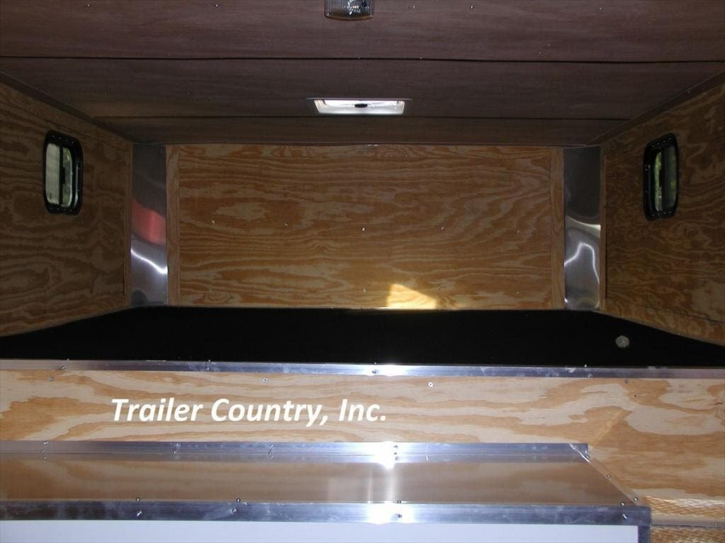 New 2026 Brand New 8.5x24 + 8' RISER Tandem Axle, Enclosed Gooseneck ...