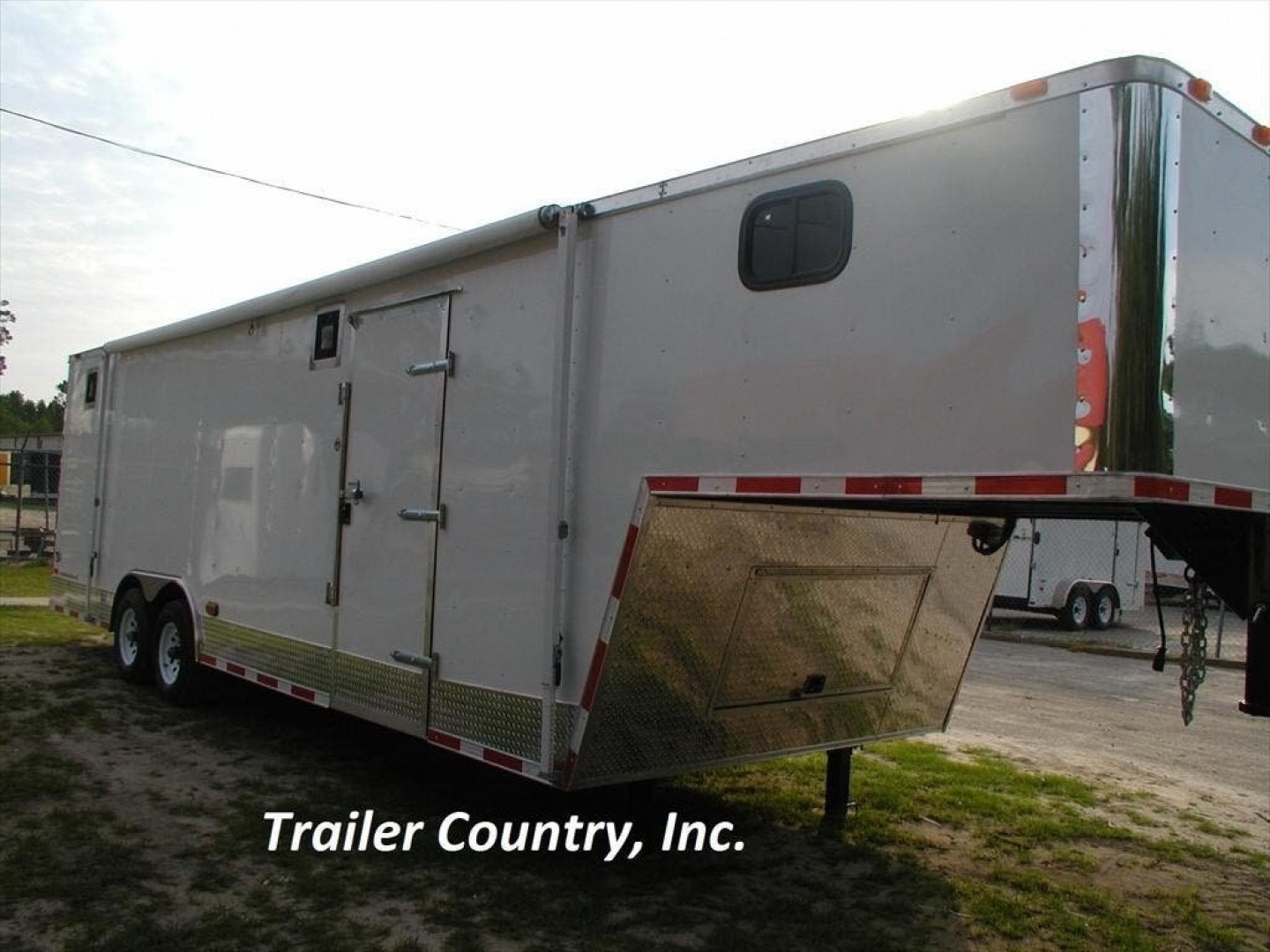 New 2026 Brand New 8.5x24 + 8' RISER Tandem Axle, Enclosed Gooseneck ...