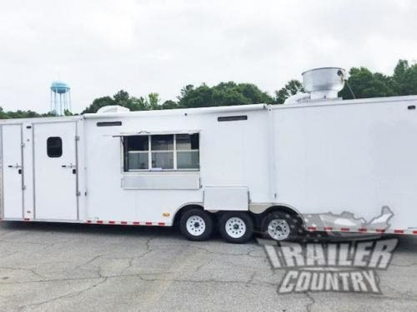 New NEW 8.5 X 32' V-nosed Enclosed FULLY LOADED MOBILE KITCHEN CONCESSION