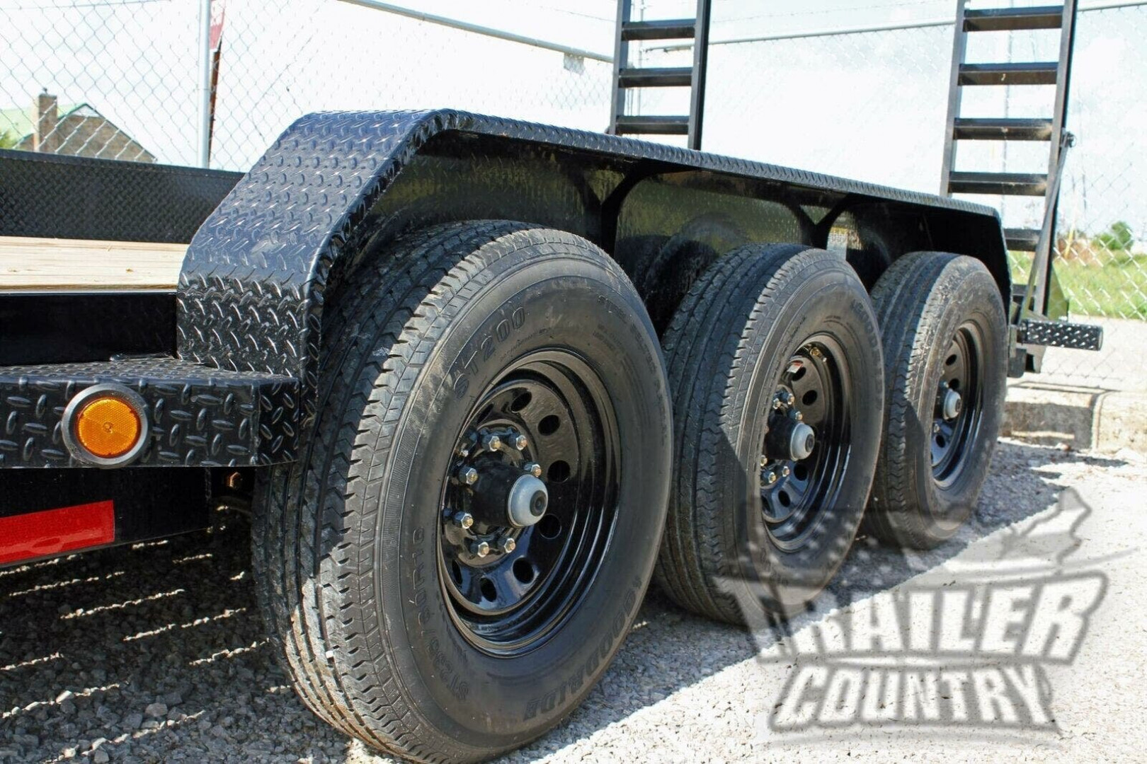 New 2026 New 22' Bumper Pull 21k Heavy Duty Triple Axle Flatbed w ...
