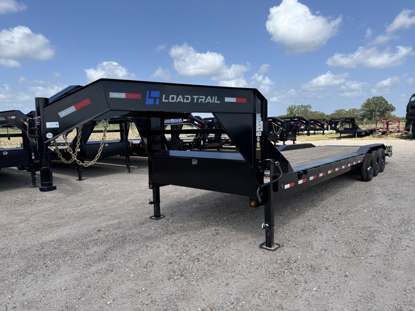 New 2025 Load Trail 32' Gooseneck Lowboy Max Ramps 21K