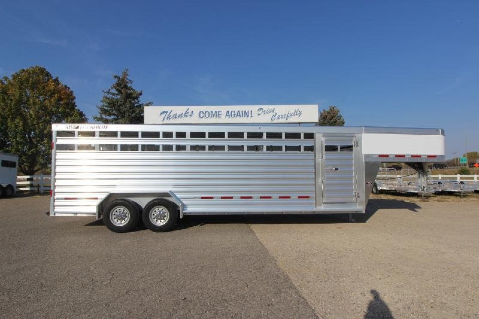 New 2025 Featherlite 8127 24' GN Stock / Stock Combo Trailer