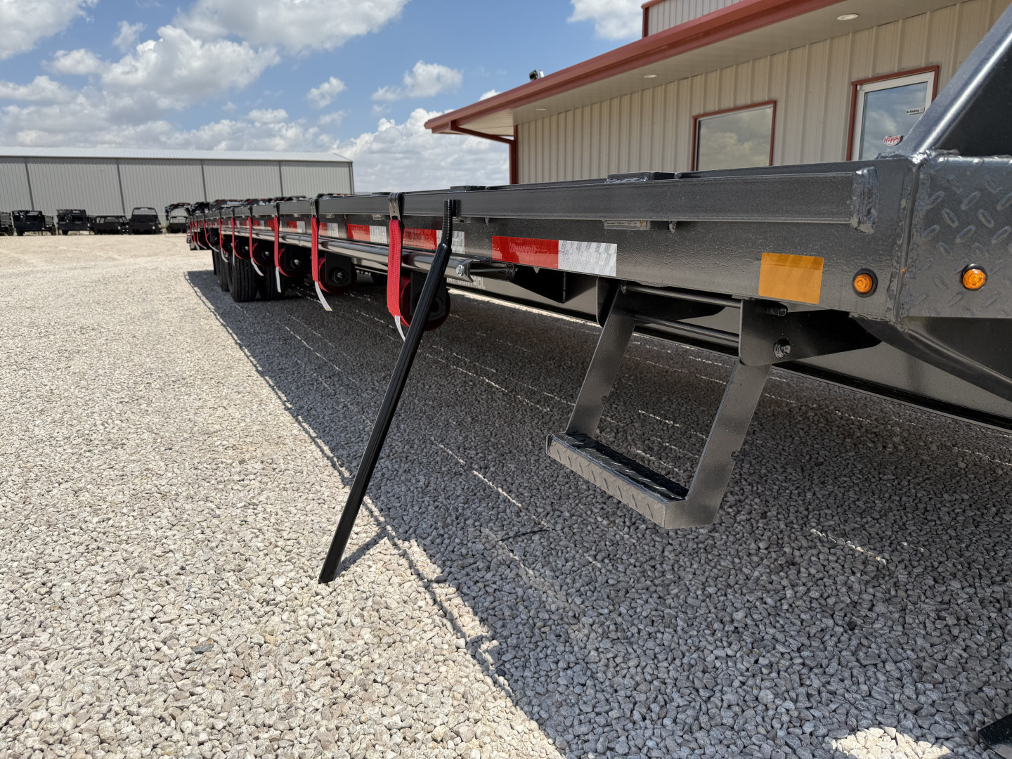 New 2025 Diamond C 102"x40' Engineered Beam FMAX210 w/ Max Ramps