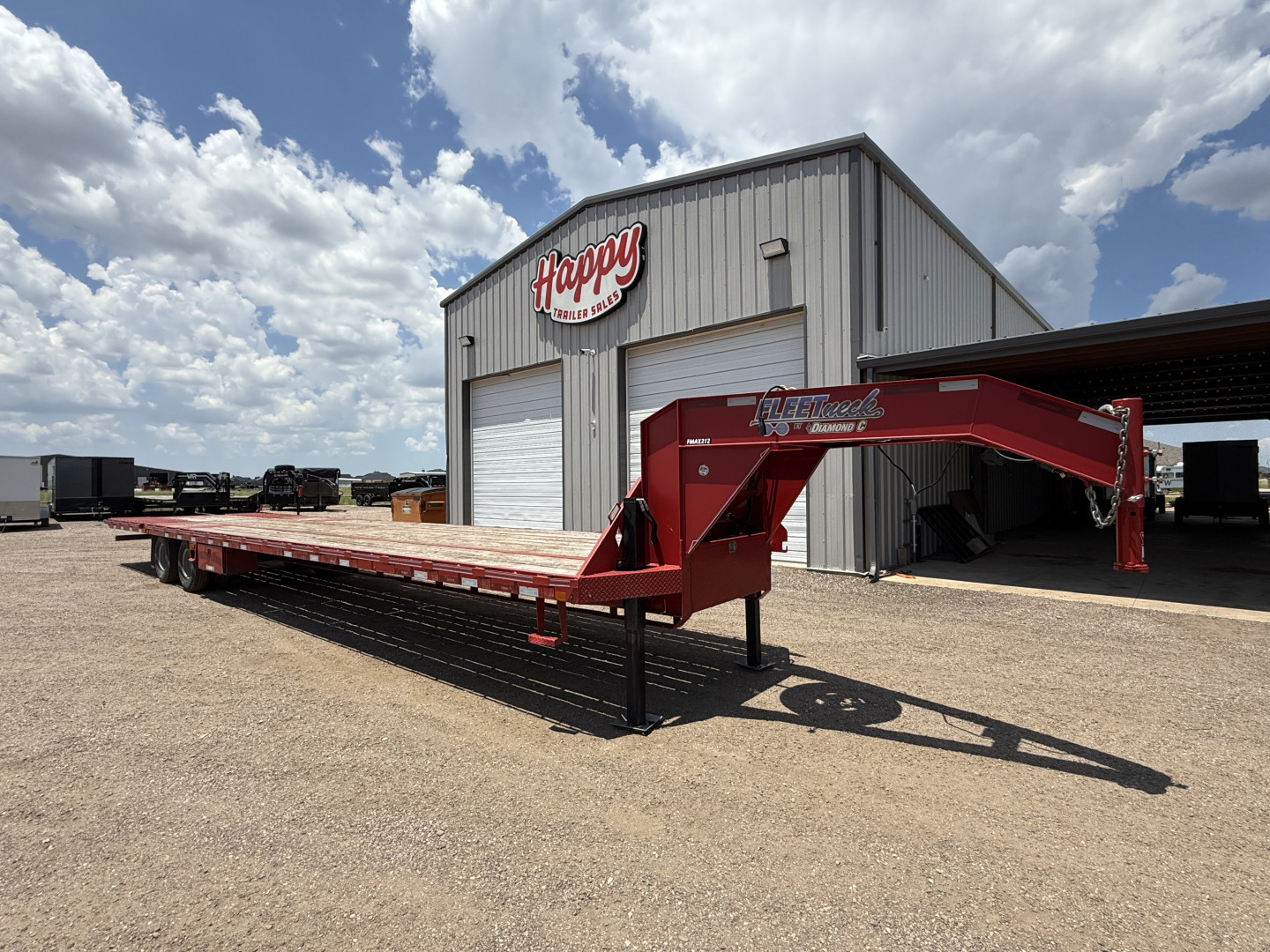 Used Diamond C 102"x40' GN Flatbed w/ Hydraulic Dovetail- FMAX212 for ...