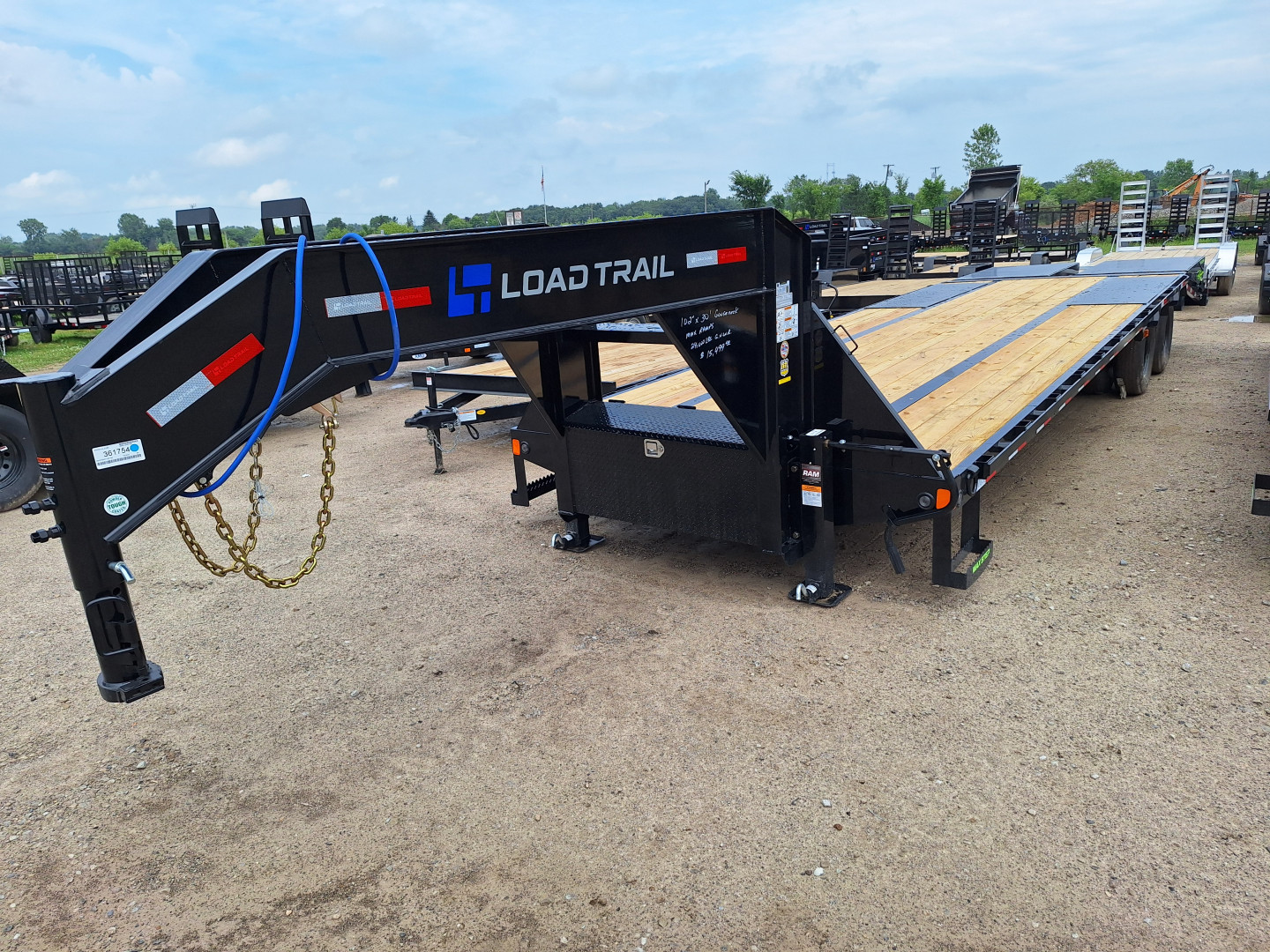 New 2026 Load Trail 102x30 Gooseneck Deck Over W/Max Ramps
